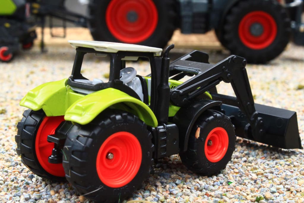 MS-1392 SIKU Claas Axion 4WD Tractor with Front Loader **10% ...