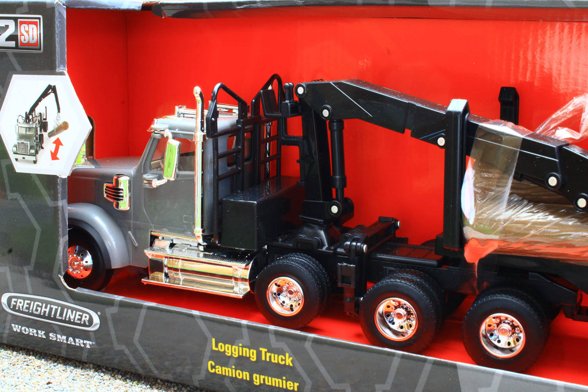 ERT46702 Ertl 1:32 Scale Freightliner 122SD Logging Truck – Brushwood Toys