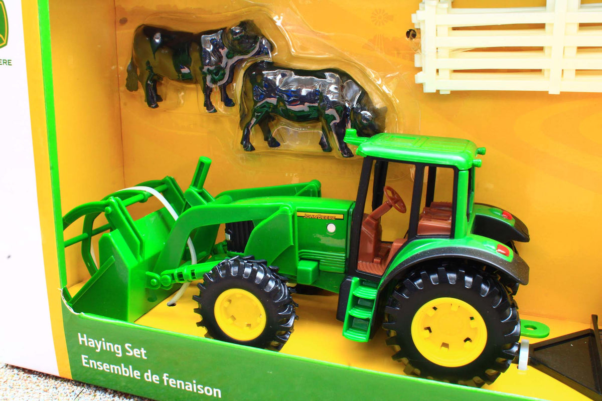 ERT47519 Ertl 1:32 Scale John Deere Hay Set – Brushwood Toys