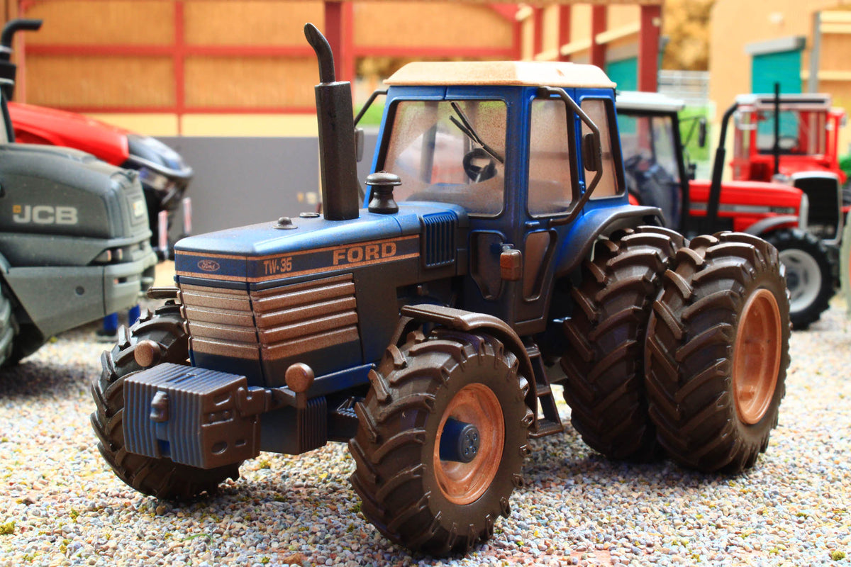 43394(w) Weathered Britains Ford TW35 with Removable Dual Rear Wheels ...