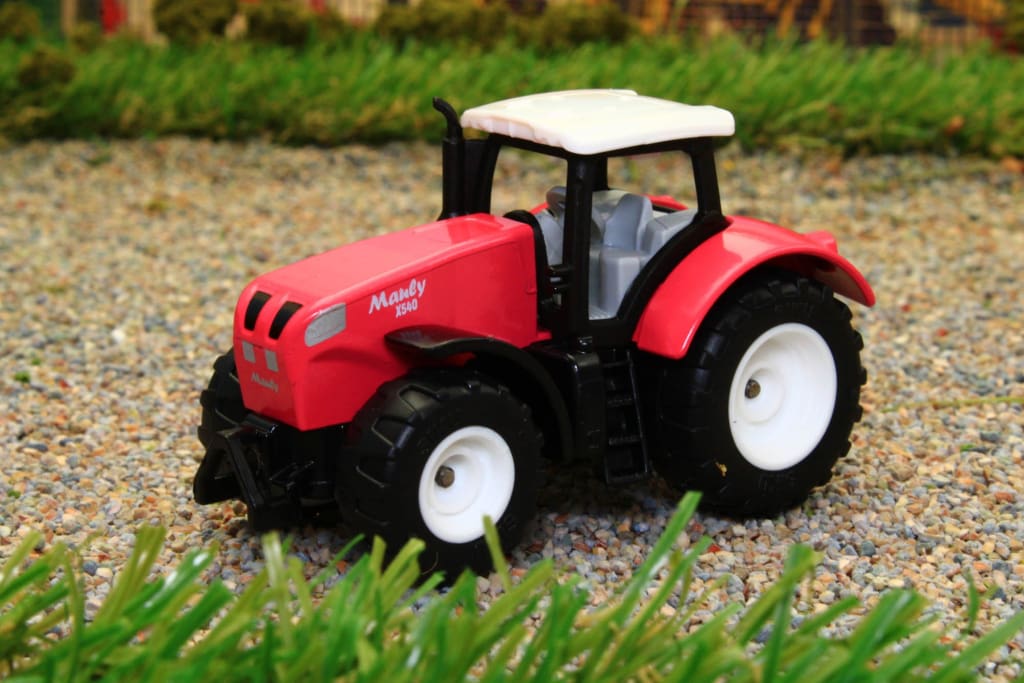 1106 Siku Mauly X540 4WD Tractor In Pink – Brushwood Toys