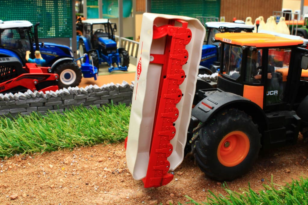 2456 Siku Kuhn Rear Disk Mower – Brushwood Toys