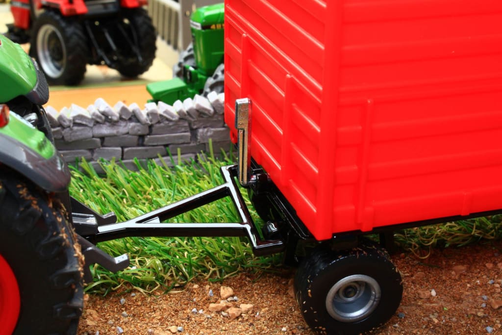 2898 Siku 4 Wheel Side Tipping Trailer – Brushwood Toys