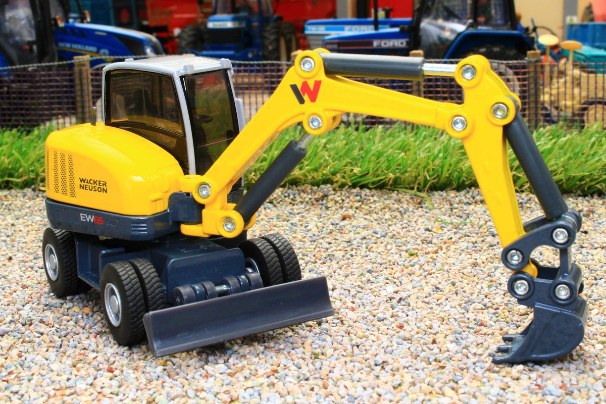 3560 SIKU 150 SCALE WACKER NEUSON EW65 MINI DIGGER – Brushwood Toys