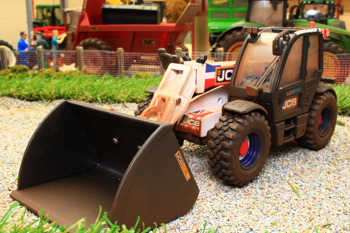 43317(W) Weathered Britains Limited Edition JCB Agri-Pro Loadall 75th ...