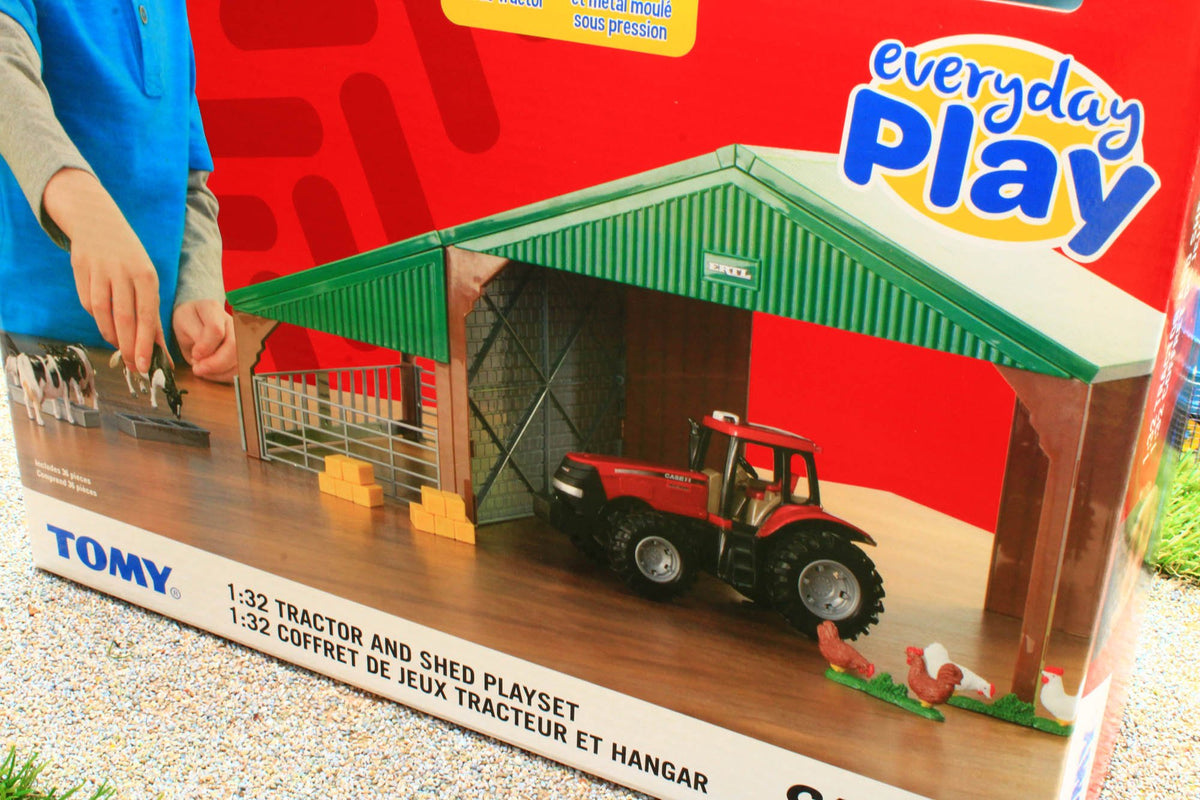 47019A1 BRITAINS FARM SHED, ANIMALS AND CASE TRACTOR EVERYDAY PLAY SET ...