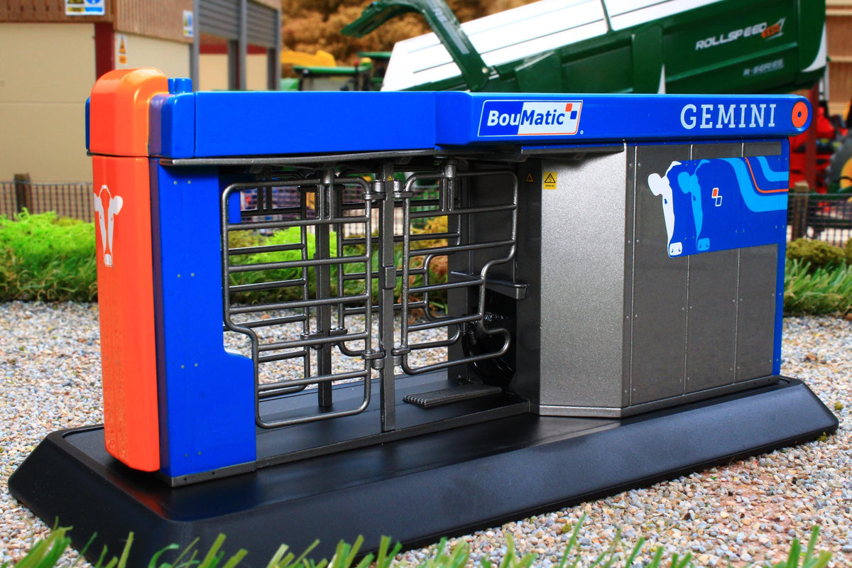 AT3200510 AT Collections Boumatic Gemini Milking Robot – Brushwood Toys