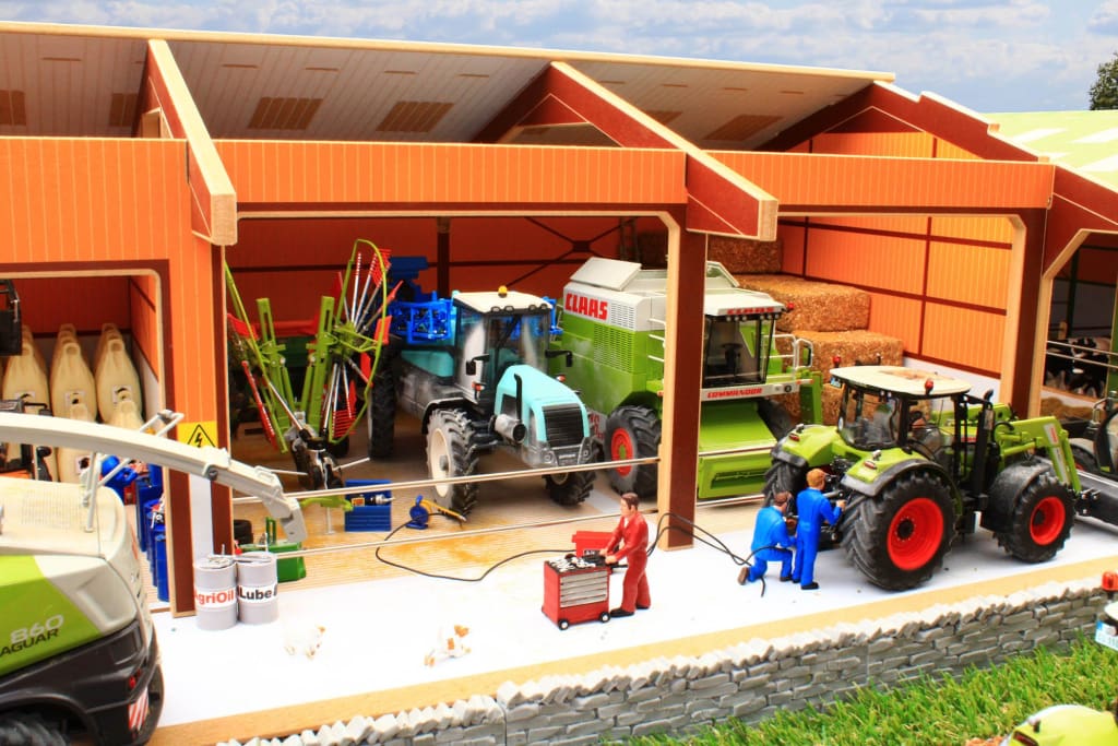 BT8920 Brushwood Monster 4 Bay Shed ** BACK IN 2026! ** – Brushwood Toys