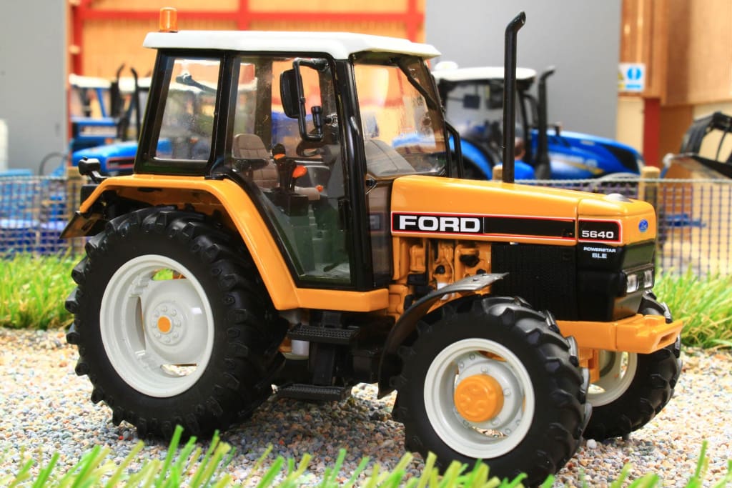 IMBER MODELS FORD 5640 SLE 4WD INDUSTRIAL TRACTOR - YELLOW (IMB002-128 ...