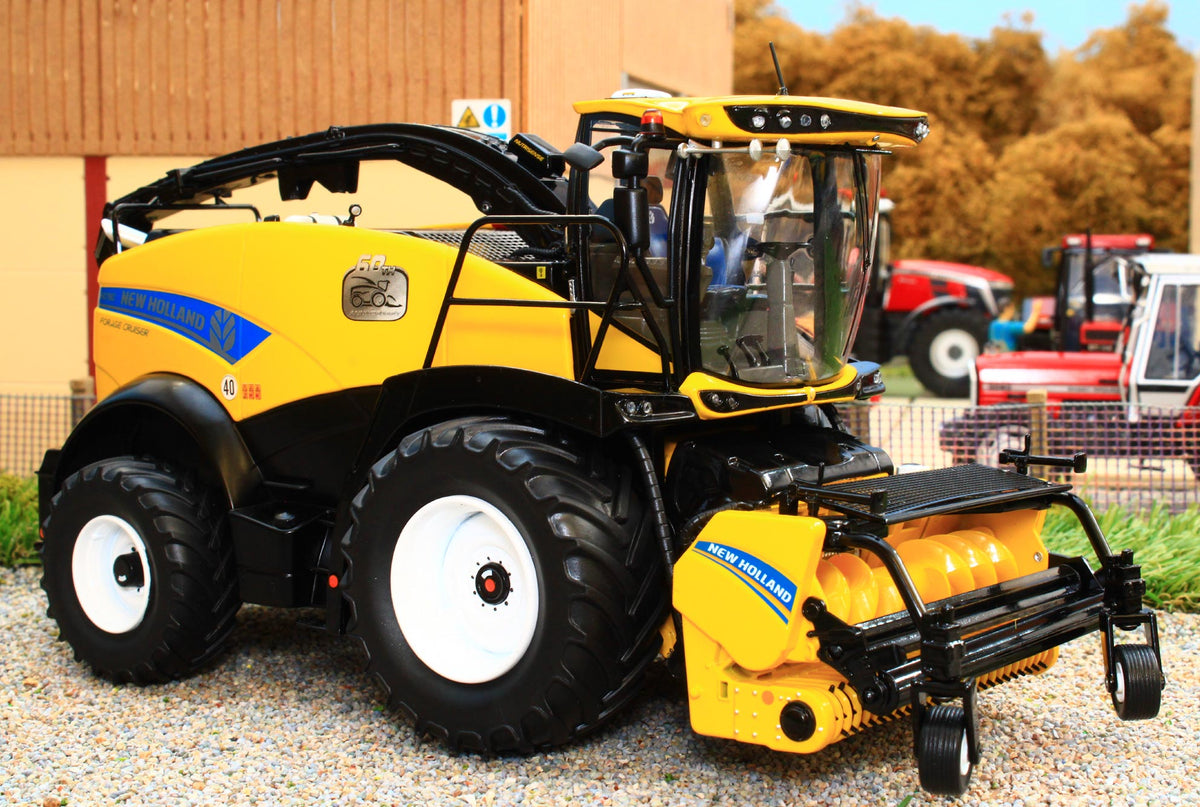MM2201 Marge Models New Holland FR780 'Cruiser' Forage Harvester 60th – Brushwood Toys