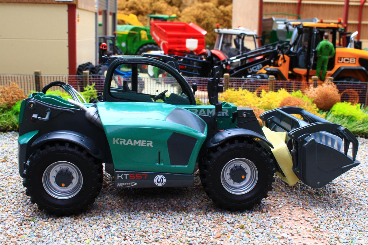 NZG986 NZG 1:32 Scale Kramer KT557 Telehandler – Brushwood Toys