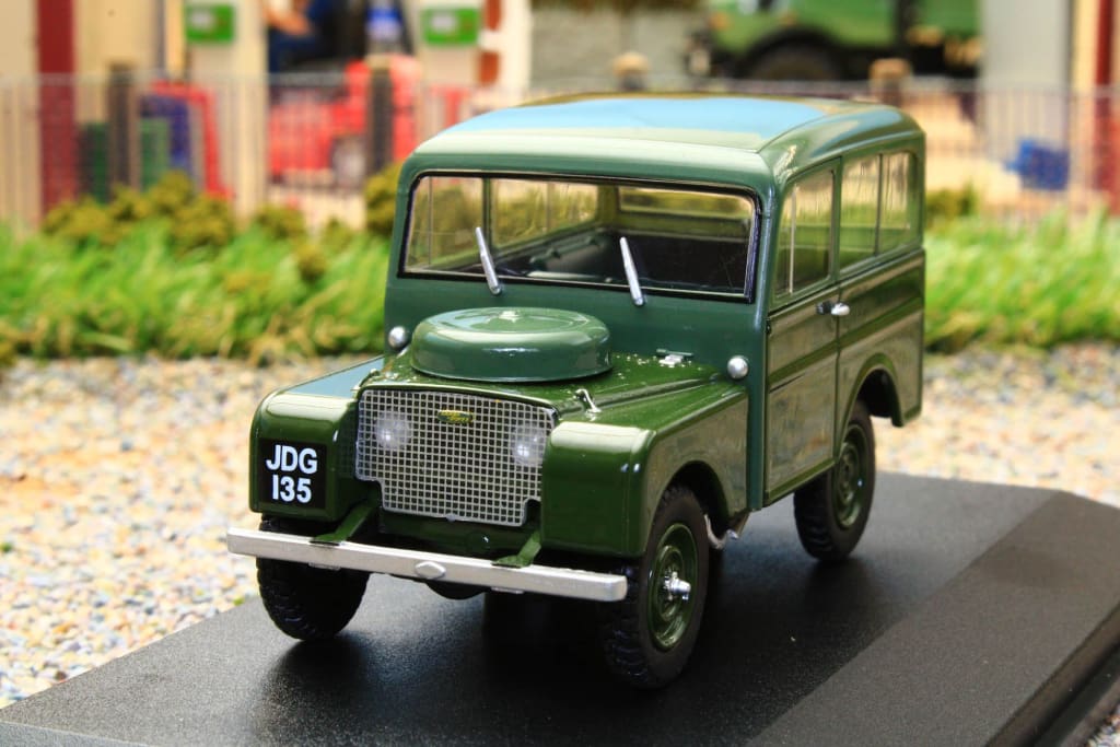 OXF43TIC001 Oxford Diecast 143 Scale Land Rover Tickford Two Tone Gree ...