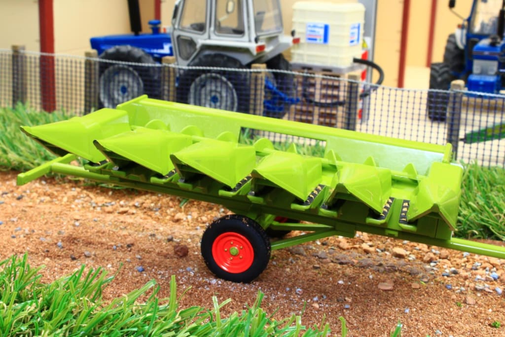 REP131C REPLICAGRI CLAAS DOMINATOR MAIZE HEADER WITH TRAILER ...