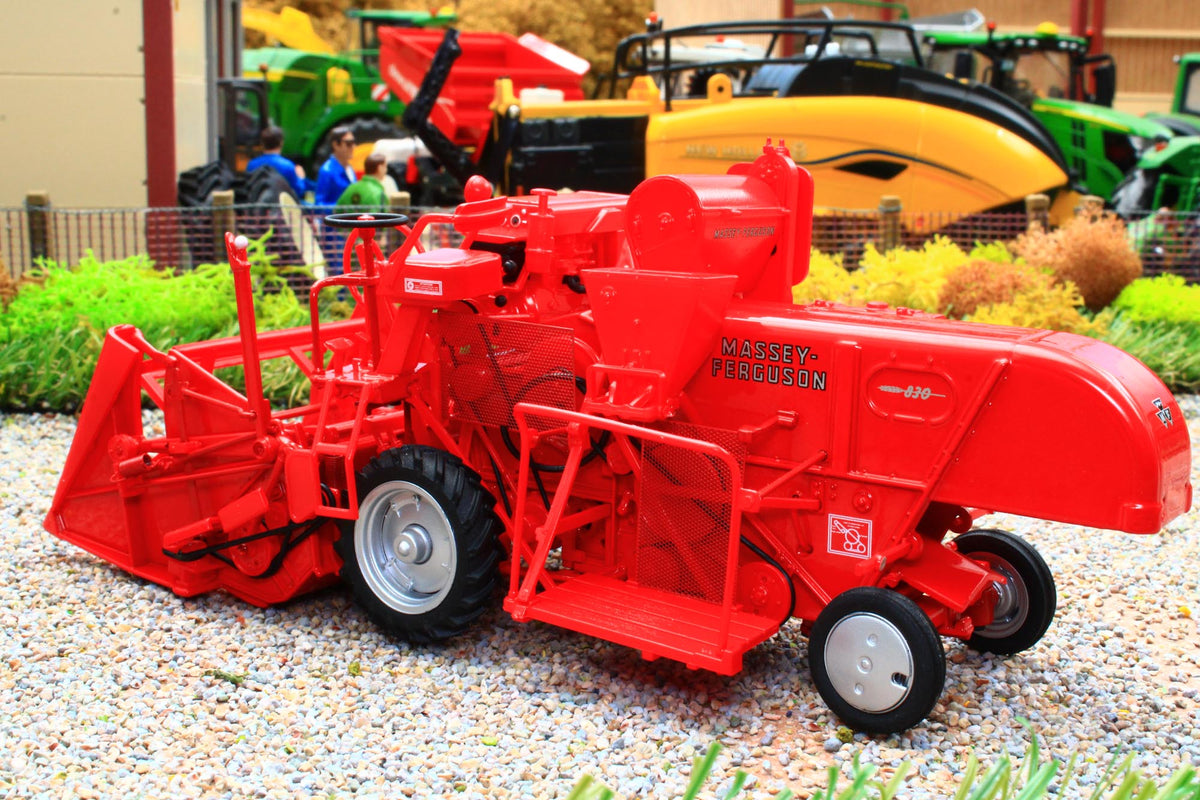 UH2880 Universal Hobbies 1:32 Scale Massey Ferguson 830 Combine Harves ...