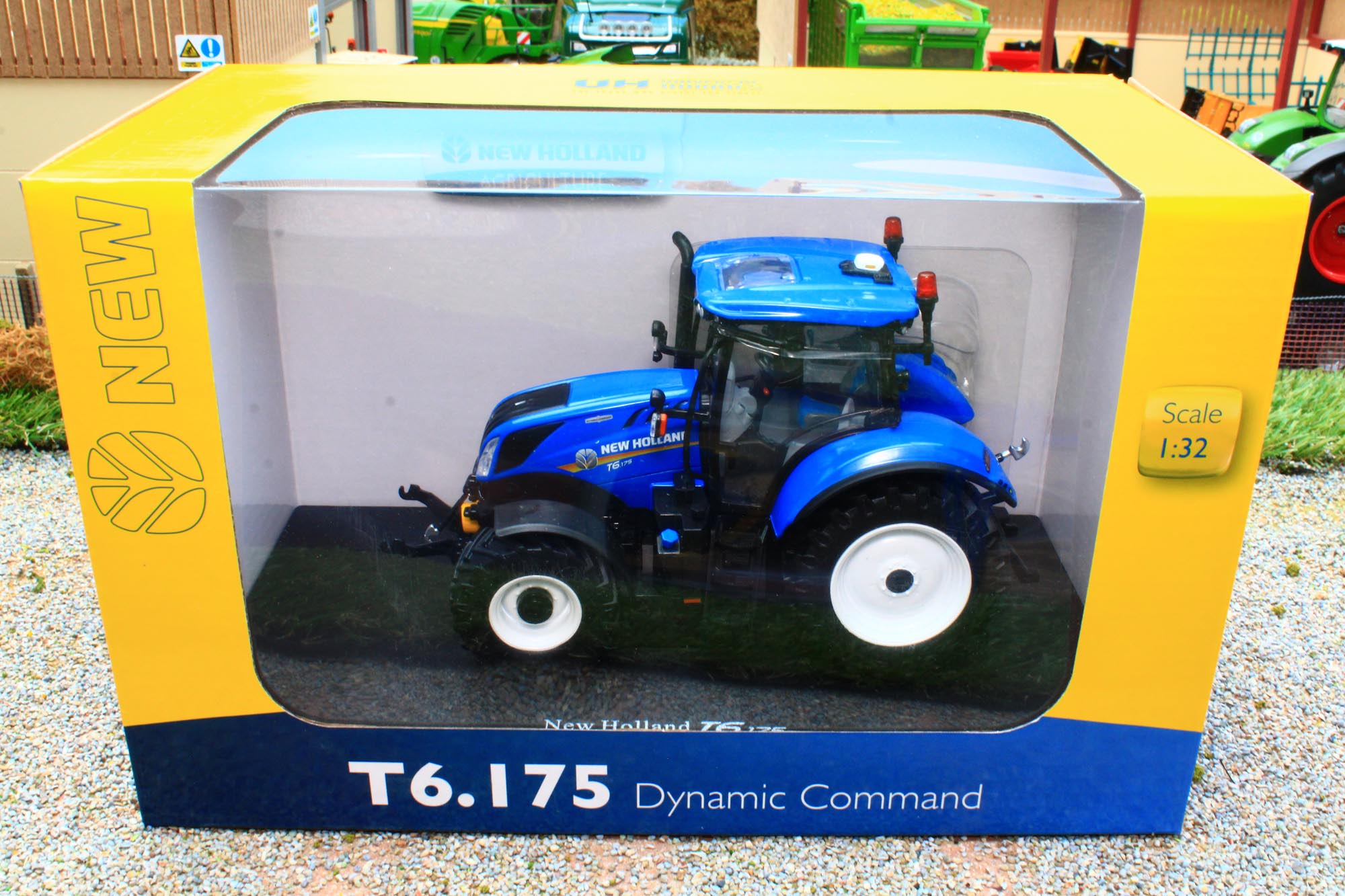 UH6361 Universal Hobbies 1:32 Scale New Holland T6.175 Dynamic Command ...