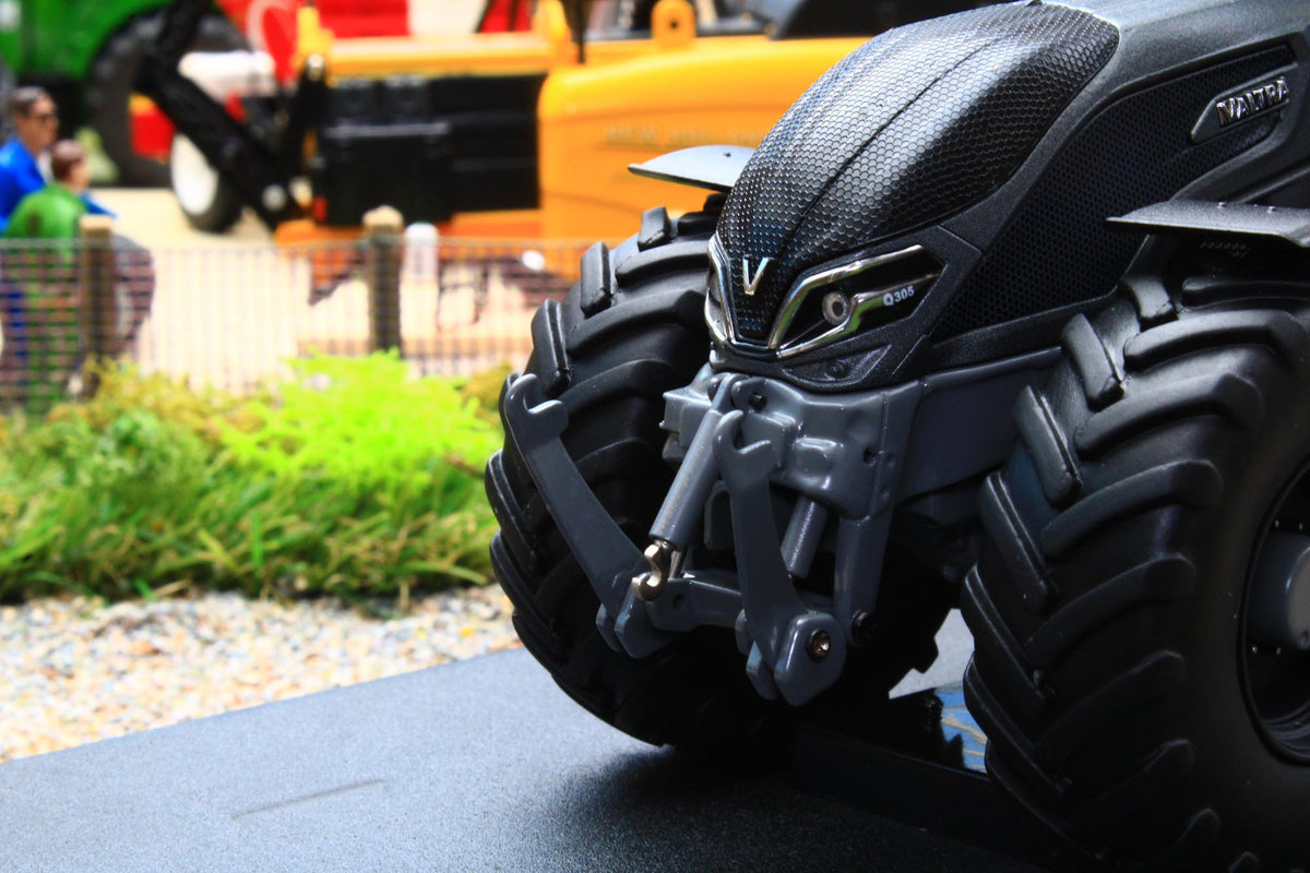 UH6468 Universal Hobbies Valtra Q305 Unlimited Titanium Ltd Edition 4W ...