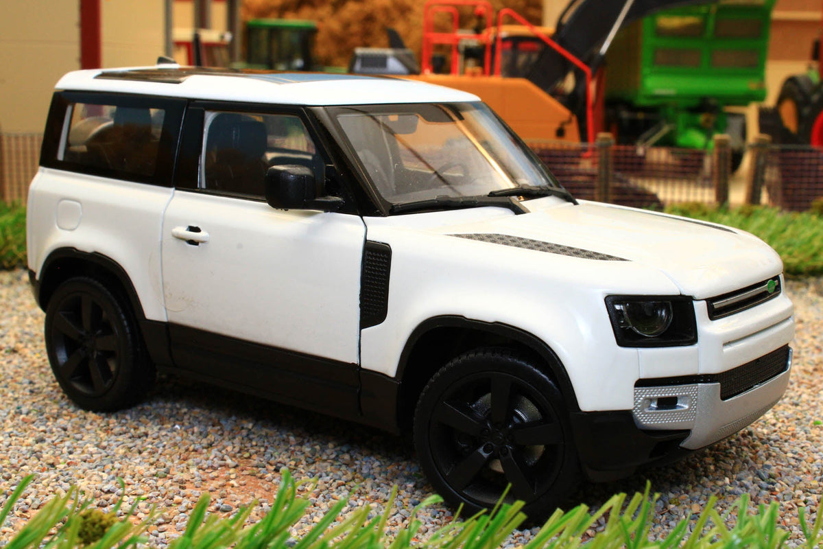 WEL24110W Welly 1:24 Scale New Land Rover Defender 90 2020 in white ...