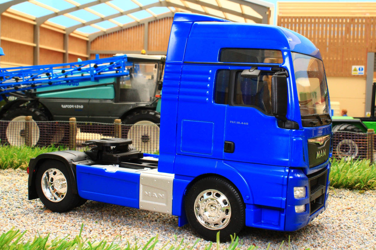 WEL32650SB WELLY MAN TGX 18.440 4X2 LORRY IN BLUE – Brushwood Toys