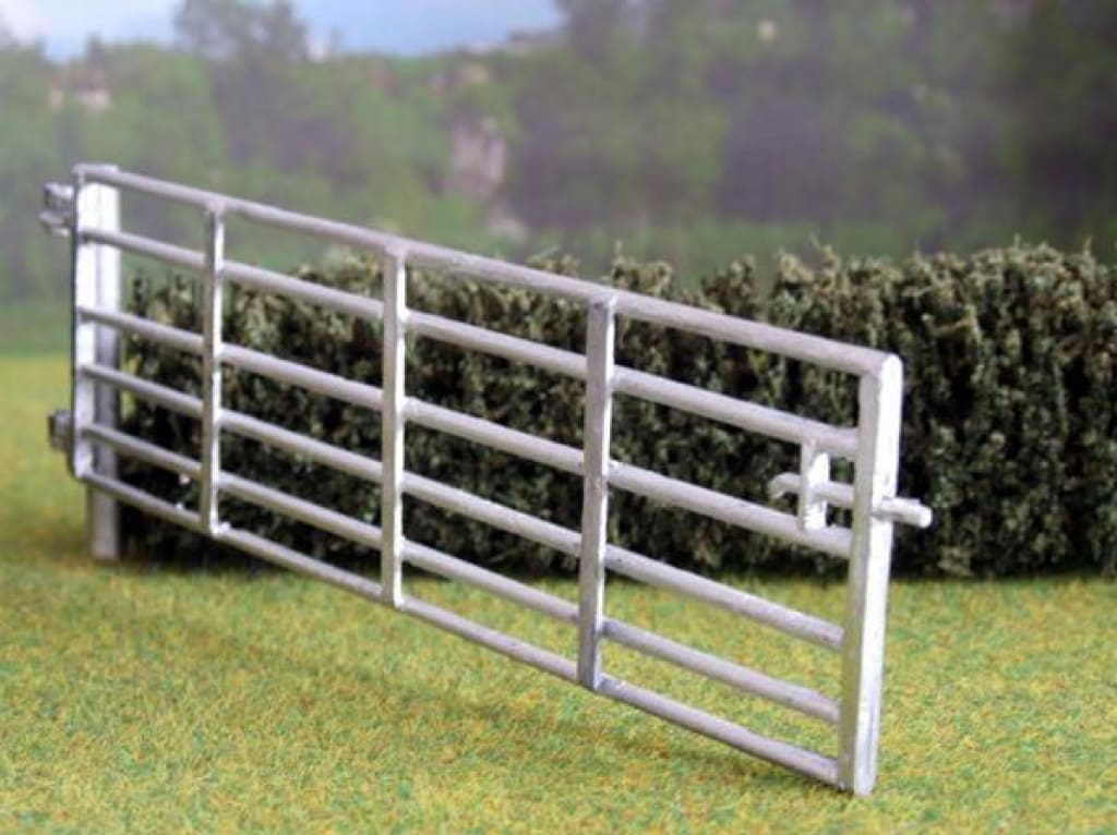 HLT-WM03515 A Single 15 foot Field Gate with Post (4.5 metres) to 1:32 ...
